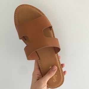 Shoes | Nwt Faux Leather Tan Slipon Flat Sandals | Poshmark